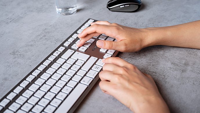 CHERRY KW 9100 SLIM FOR MAC | Wireless keyboard with Mac layout - Cherry