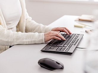 CHERRY STREAM KEYBOARD TKL | Corded compact keyboard - Cherry