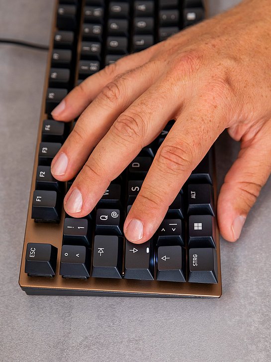 CHERRY KC 200 MX | Wired mechanical office keyboard - Cherry