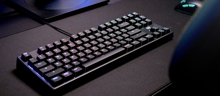 CHERRY XTRFY K4V2 TKL | TKL-format gaming keyboard - Cherry