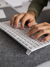 CHERRY Multi-Device Keyboards | Keyboard for multiple devices - Cherry