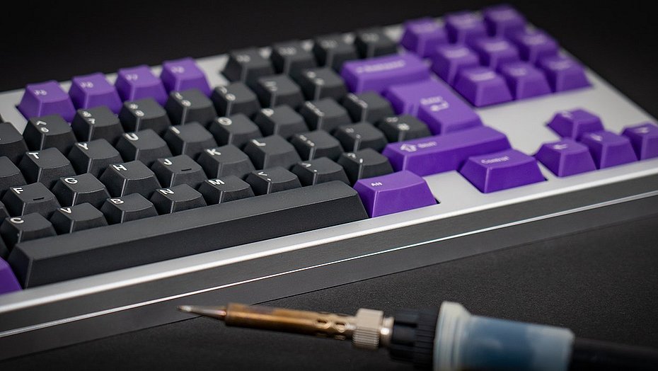 [HOW TO] DIY KEYBOARD – PART 6: PUTTING THE KEYBOARD TOGETHER - Cherry