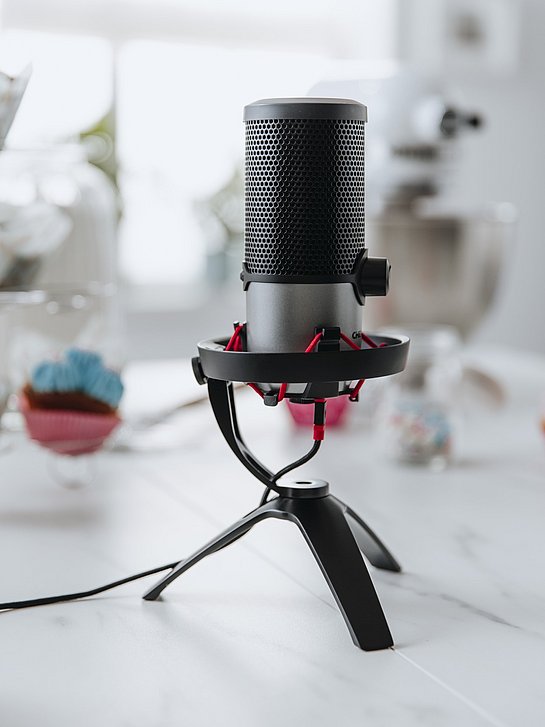 CHERRY UM 6.0 ADVANCED | Noble Streaming Microphone - Cherry