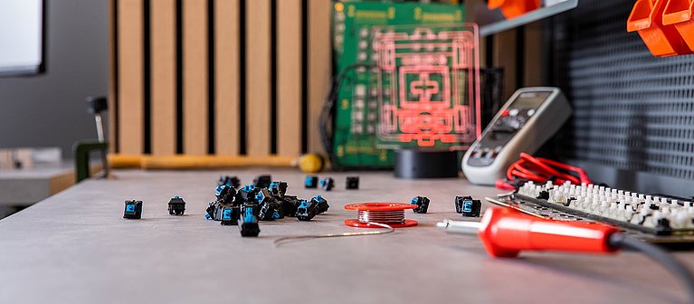 CHERRY MX BLUE | Clicky and noticeable - Cherry