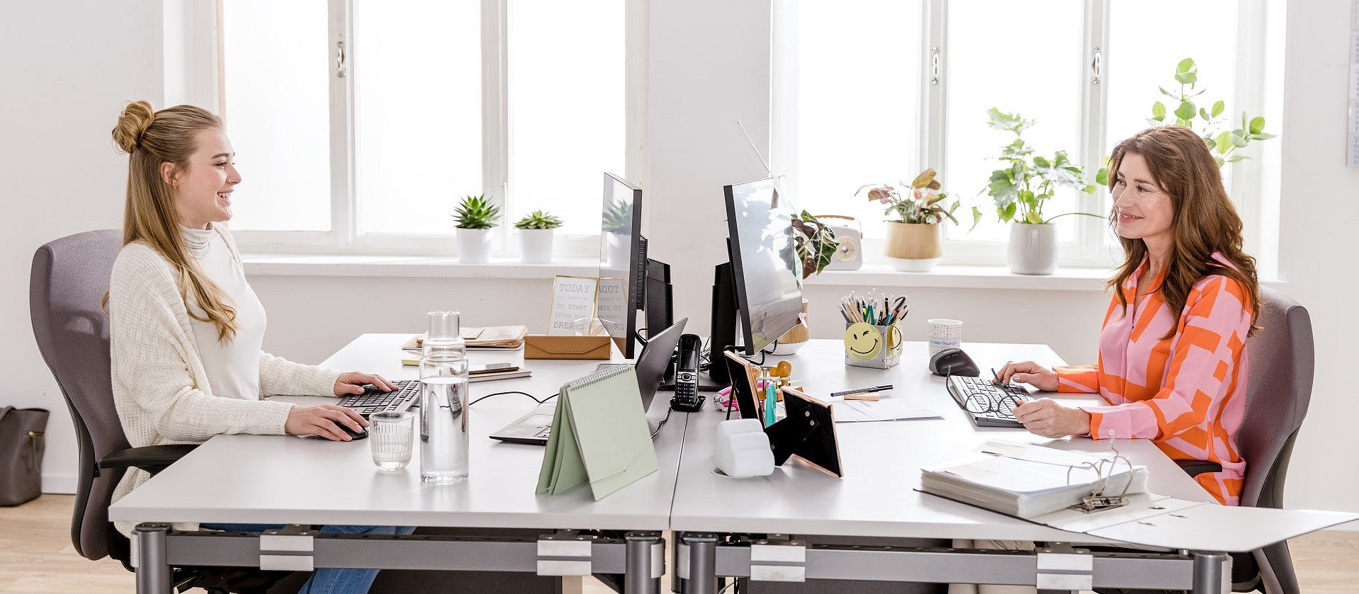 CHERRY STREAM KEYBOARD TKL | Corded compact keyboard - Cherry