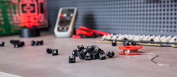 CHERRY MX GREY | Focused, robust and noticeable - Cherry