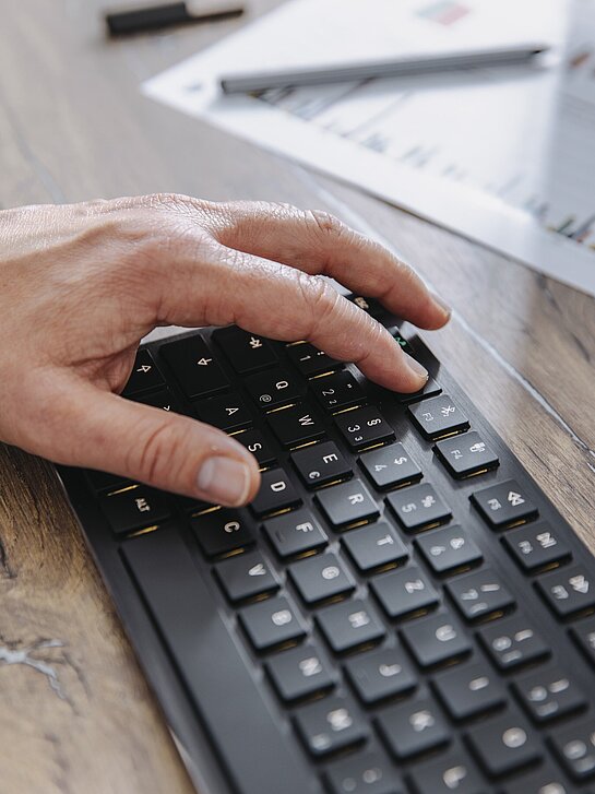 CHERRY Multi-Device Keyboards | Keyboard for multiple devices - Cherry