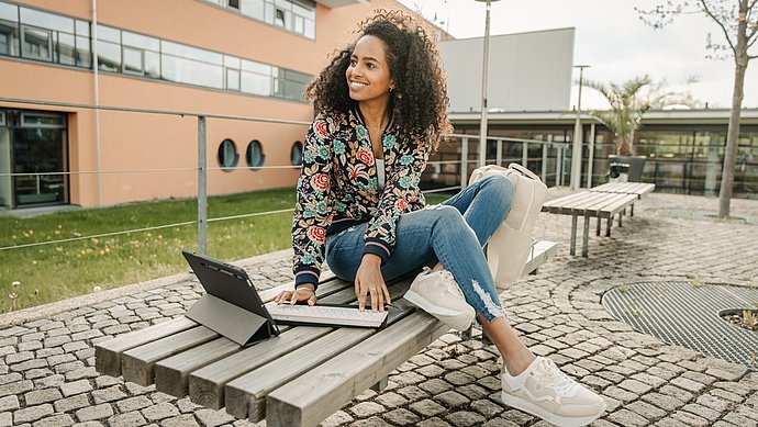 CHERRY wireless keyboards | Wireless and Bluetooth keyboards - Cherry