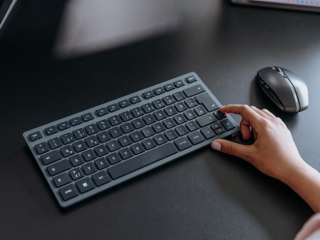 CHERRY KW 7100 MINI | Compact Bluetooth® Keyboard - Cherry